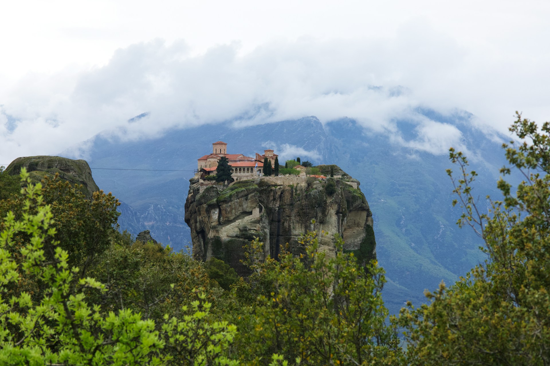 Majestic Monasteries: Visuals From Meteora, Greece - Balkan Geographic